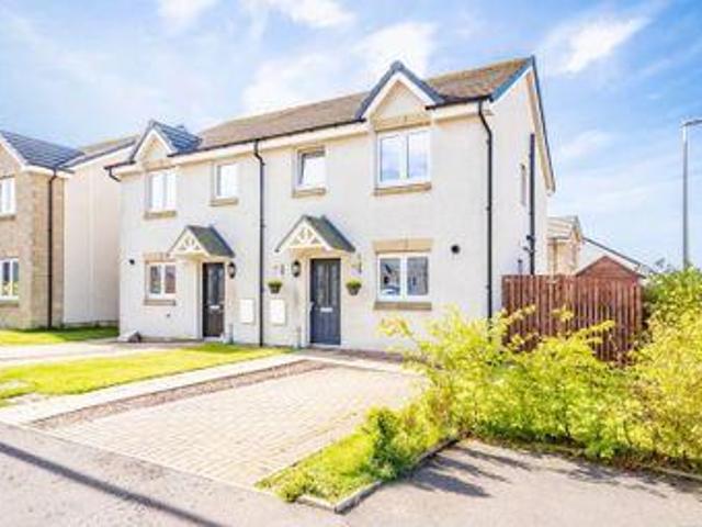 3 Bedrooms Semi detached house for sale in Kellock Avenue, Dunfermline KY11