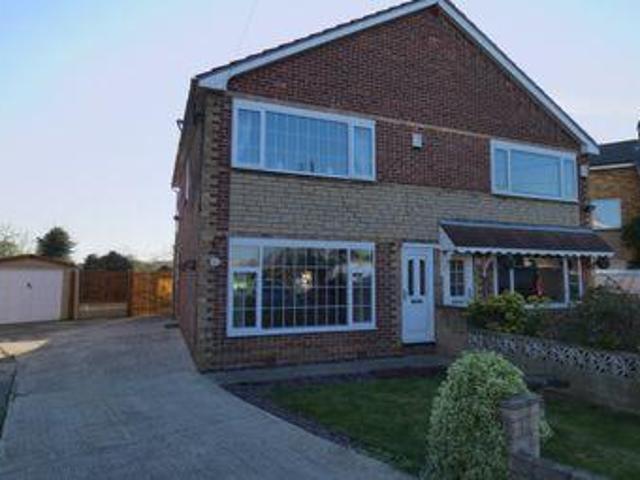 3 Bedrooms Semi detached house for sale in Kendal Road, Bentley, Doncaster DN5