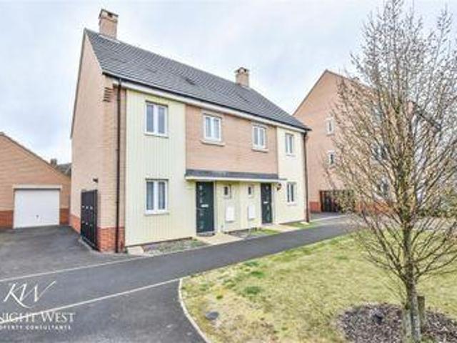 3 Bedrooms Semi detached house for sale in Kensington Road, Colchester, Essex CO2