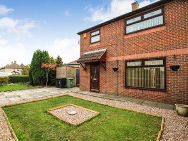 3 Bedrooms Semi detached house for sale in Kentmere Crescent, Leeds LS14