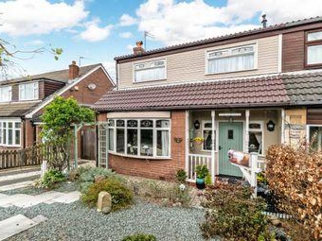 3 Bedrooms Semi detached house for sale in Kildonan Road, Grappenhall, Warrington WA4
