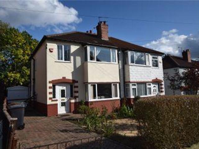 3 Bedrooms Semi detached house for sale in King Alfreds Drive, Leeds, West Yorkshire LS6