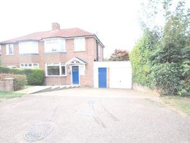 3 Bedrooms Semi detached house for sale in Kings Avenue, Hemel Hempstead HP3