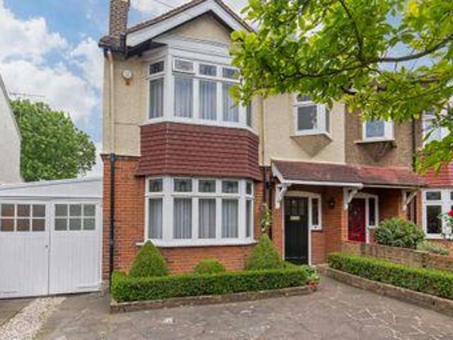 3 Bedrooms Semi detached house for sale in Kings Avenue, Woodford Green IG8
