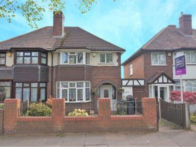 3 Bedrooms Semi detached house for sale in Kings Road, Birmingham B44