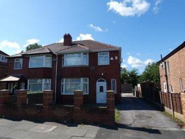 3 Bedrooms Semi detached house for sale in Kings Road, Stretford, Manchester, Greater Manchester M32