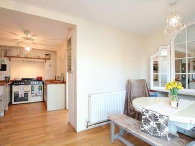 3 Bedrooms Semi detached house for sale in Kingsfield Road, Herne Bay CT6