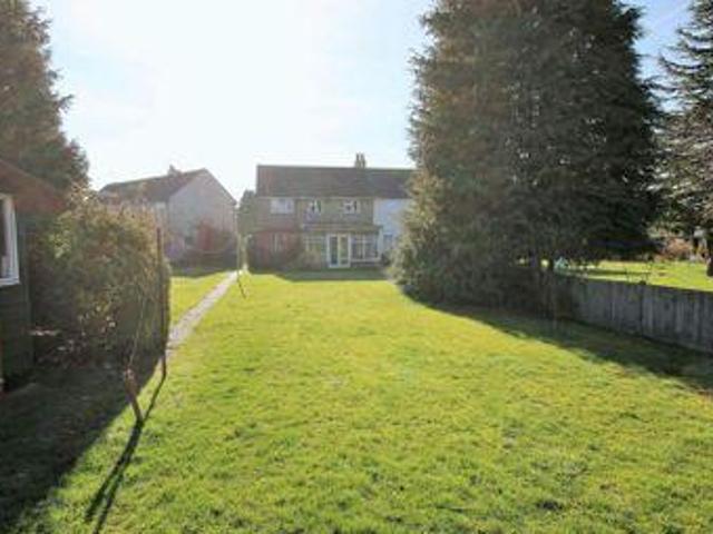 3 Bedrooms Semi detached house for sale in Kingsmead, Monks Risborough, Princes Risborough HP27
