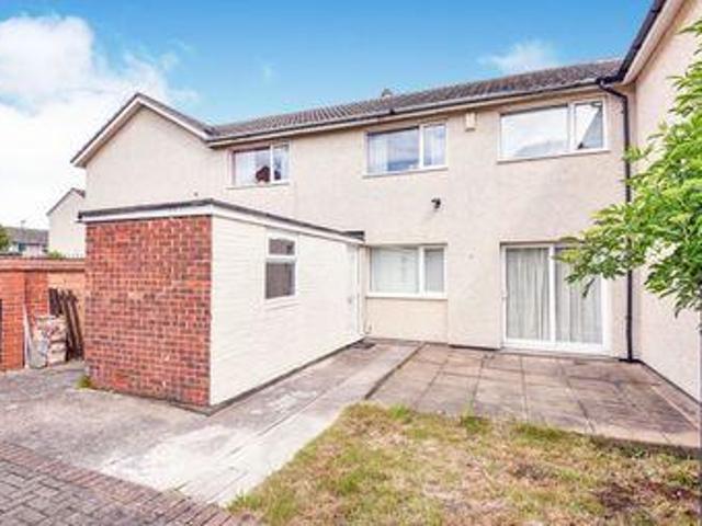 3 Bedrooms Semi detached house for sale in Hoefield Crescent, Nottingham NG6