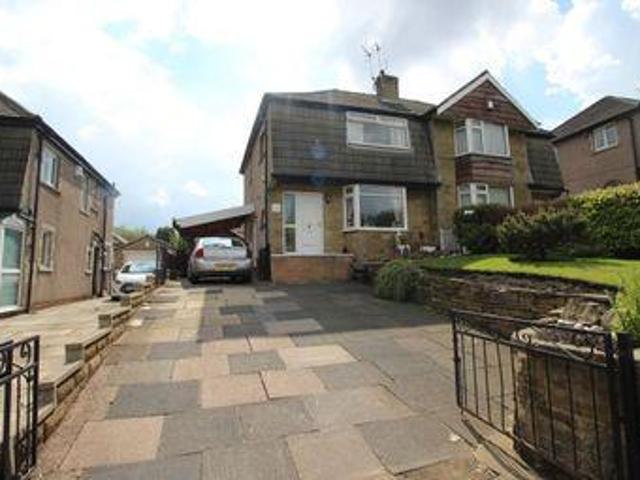 3 Bedrooms Semi detached house for sale in Hollingwood Lane, Bradford BD7
