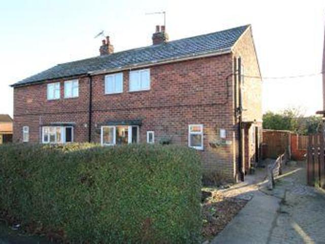 3 Bedrooms Semi detached house for sale in Holmefield Road, Whitwell, Worksop S80