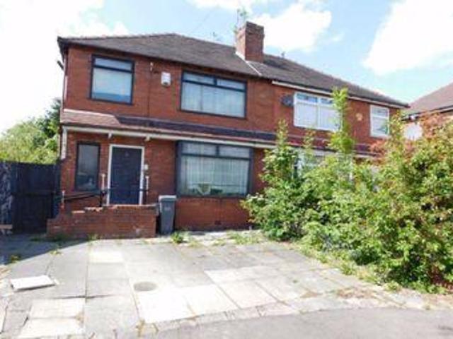 3 Bedrooms Semi detached house for sale in Holmleigh Avenue, Manchester, Manchester M9