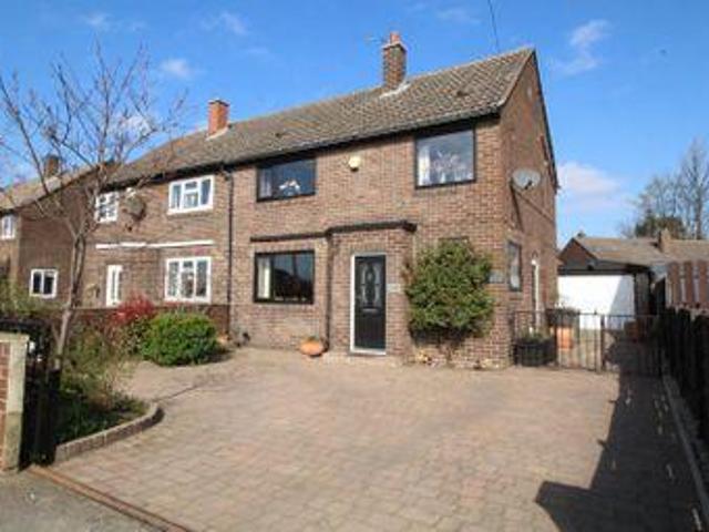 3 Bedrooms Semi detached house for sale in Holmsley Lane, Woodlesford, Leeds LS26
