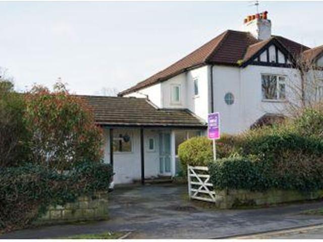 3 Bedrooms Semi detached house for sale in Holt Lane, Leeds LS16
