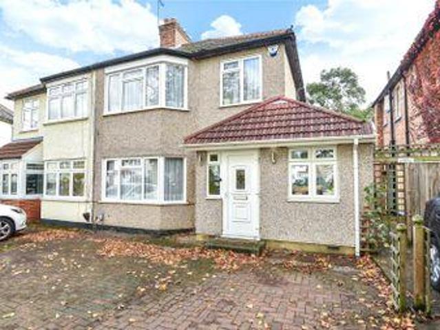 3 Bedrooms Semi detached house for sale in Hooking Green, Harrow, Middlesex HA2