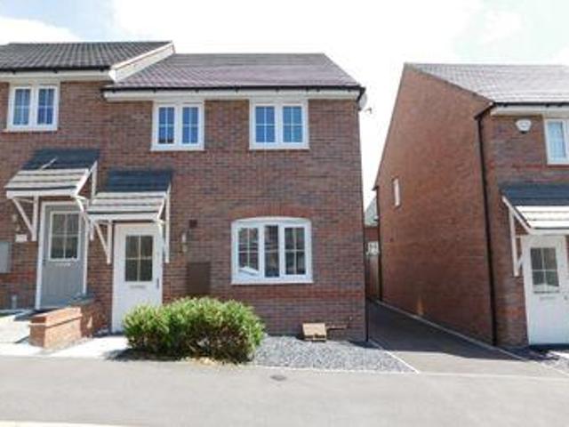 3 Bedrooms Semi detached house for sale in Hope Way, Church Gresley DE11