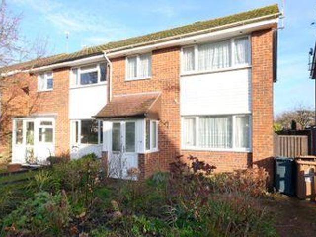 3 Bedrooms Semi detached house for sale in Horley, Surrey RH6