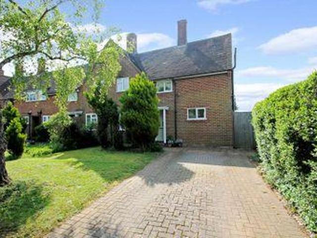 3 Bedrooms Semi detached house for sale in Hornhatch, Chilworth, Guildford GU4