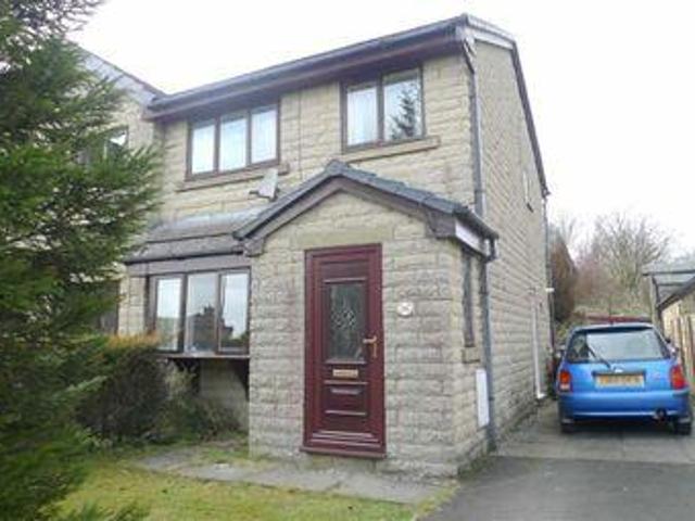3 Bedrooms Semi detached house for sale in Horseshoe Avenue, Dove Holes, Derbyshire SK17