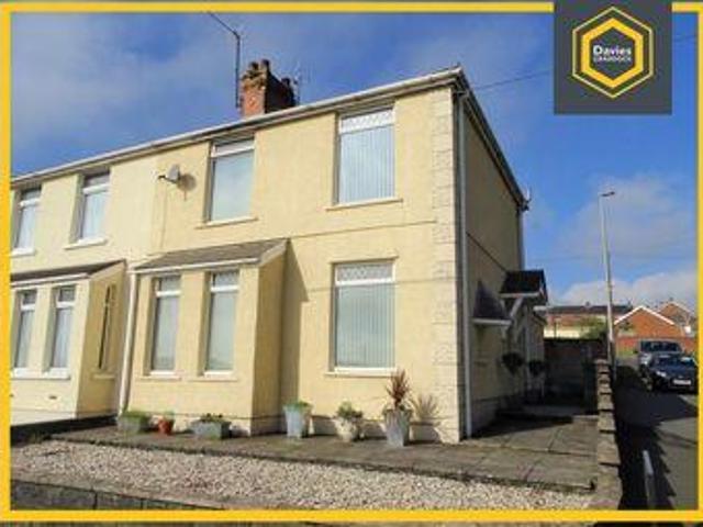 3 Bedrooms Semi detached house for sale in Havard Road, Llanelli SA14