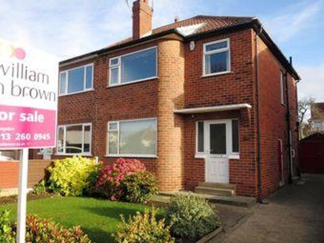 3 Bedrooms Semi detached house for sale in Hawkhill Drive, Leeds LS15