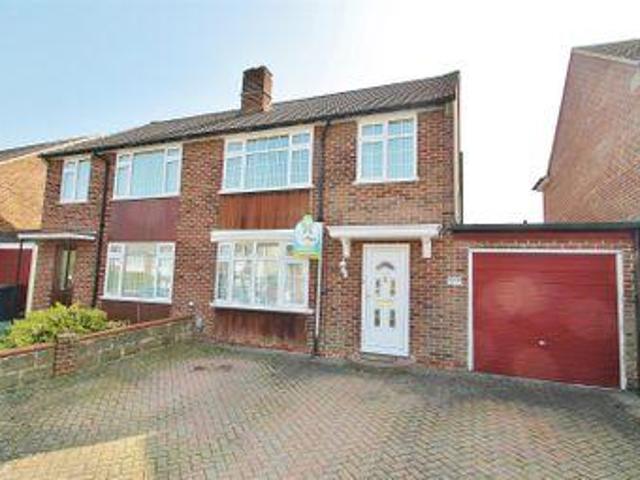 3 Bedrooms Semi detached house for sale in Hawthorn Way, Basingstoke RG23