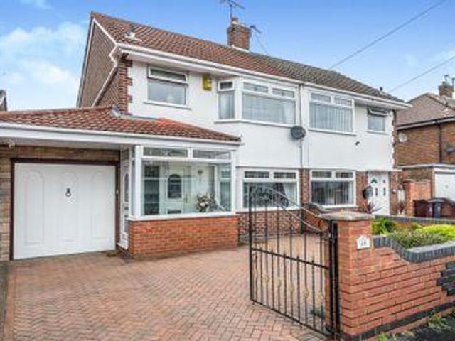 3 Bedrooms Semi detached house for sale in Hawthorne Avenue, Halewood, Liverpool L26
