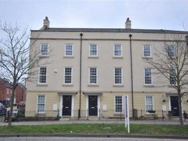 3 Bedrooms Semi detached house for sale in Hazel Way, Lobleys Drive, Gloucester GL3