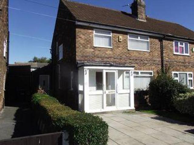 3 Bedrooms Semi detached house for sale in Hampson Avenue, Culcheth, Warrington, Cheshire WA3