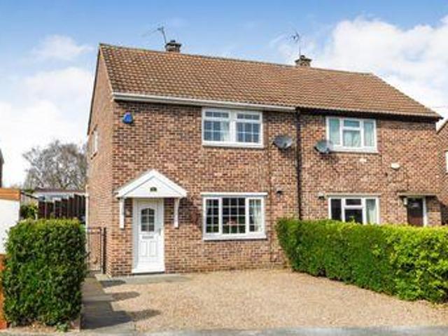 3 Bedrooms Semi detached house for sale in Handsworth Road, Wakefield WF2