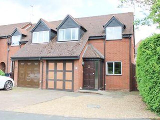 3 Bedrooms Semi detached house for sale in Harger Court, Kenilworth CV8