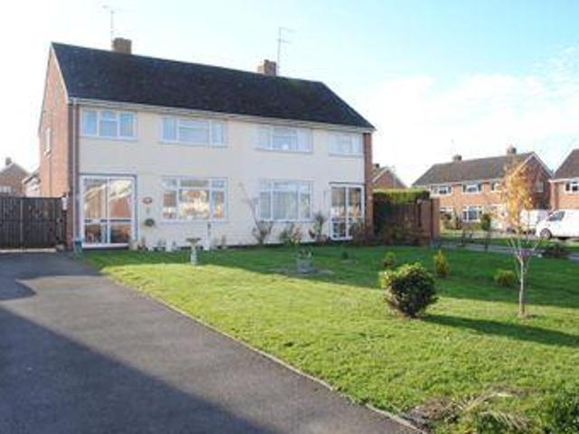 3 Bedrooms Semi detached house for sale in Harpfield Road, Bishops Cleeve, Cheltenham GL52