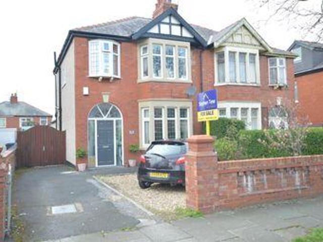 3 Bedrooms Semi detached house for sale in Harrington Avenue, South Shore, Blackpool FY4