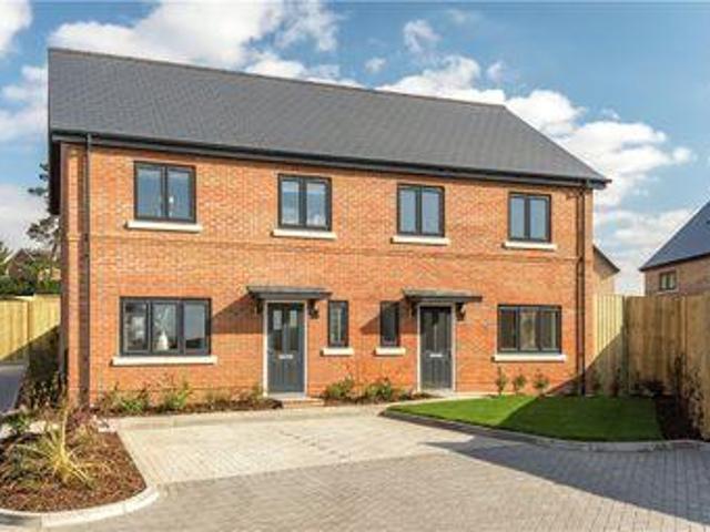 3 Bedrooms Semi detached house for sale in Harrison Grange, Bracknell, Berkshire RG12