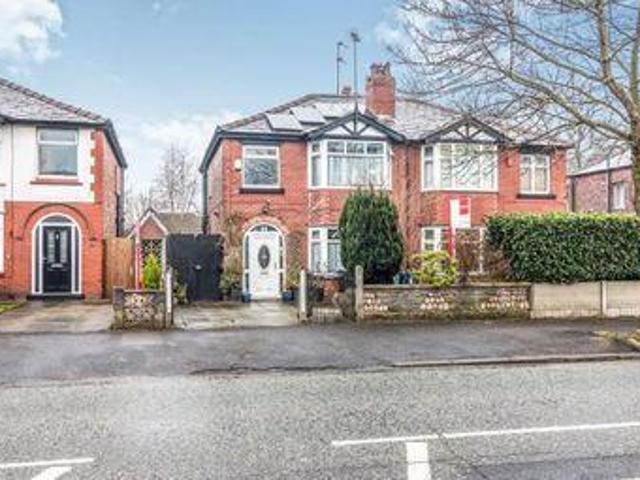3 Bedrooms Semi detached house for sale in Heywood Road, Prestwich, Manchester, Greater Manchester M25