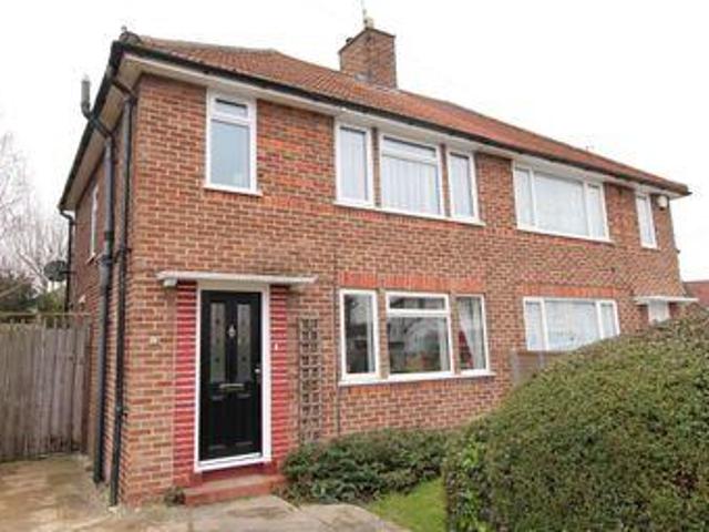 3 Bedrooms Semi detached house for sale in Heatherdene Close, Reading RG2
