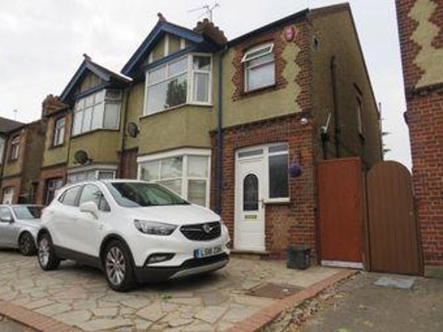 3 Bedrooms Semi detached house for sale in Hitchin Road, Luton LU2