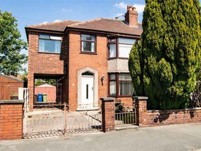 3 Bedrooms Semi detached house for sale in Highfield Avenue, Leigh, Lancashire WN7