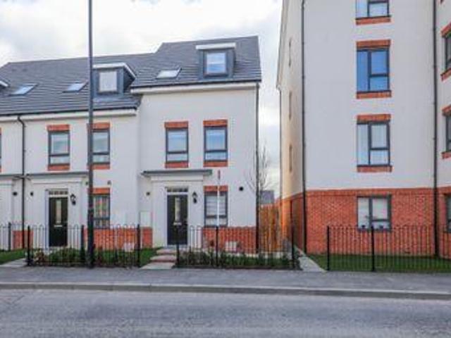 3 Bedrooms Semi detached house for sale in Highfield Lane, Rotherham S60