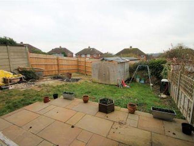 3 Bedrooms Semi detached house for sale in Hillary Close, High Wycombe HP13