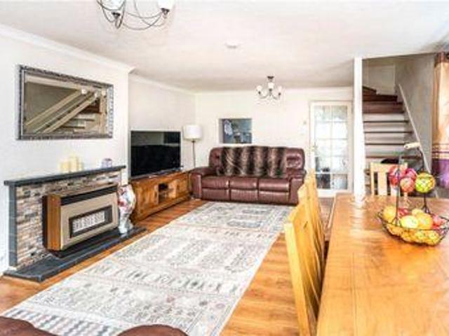 3 Bedrooms Semi detached house for sale in Hillcroome Road, Sutton, Surrey SM2