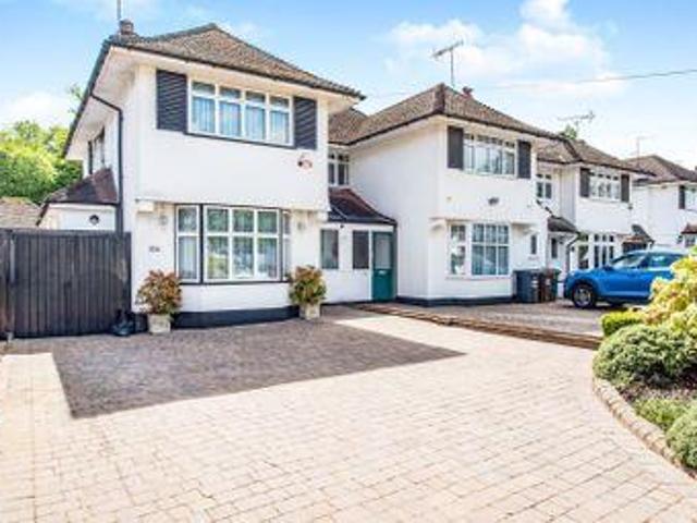 3 Bedrooms Semi detached house for sale in Hillcroft Crescent, Oxhey Hall, Watford WD19