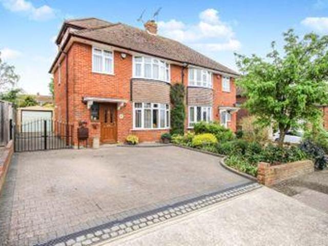 3 Bedrooms Semi detached house for sale in Hillside Avenue, Canterbury CT2