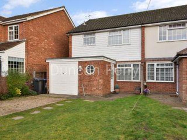 3 Bedrooms Semi detached house for sale in Huggins Lane, North Mymms, Hatfield AL9