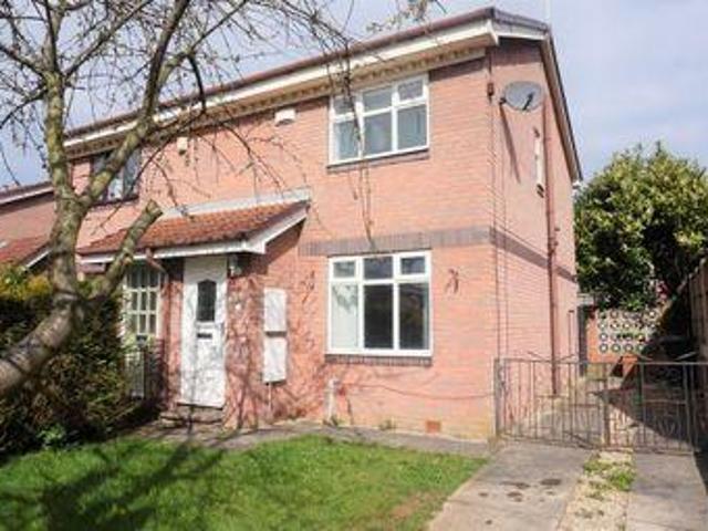 3 Bedrooms Semi detached house for sale in Hunters Green, Dinnington, Sheffield S25