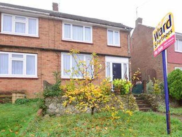 3 Bedrooms Semi detached house for sale in Hurstwood, Chatham, Kent ME5