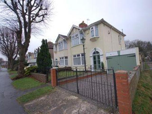 3 Bedrooms Semi detached house for sale in Ingleside Road, Kingswood, Bristol BS15