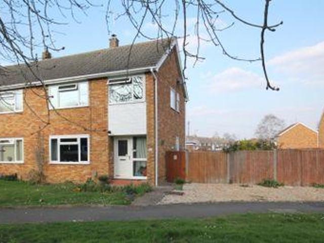 3 Bedrooms Semi detached house for sale in Ively Road, Farnborough GU14