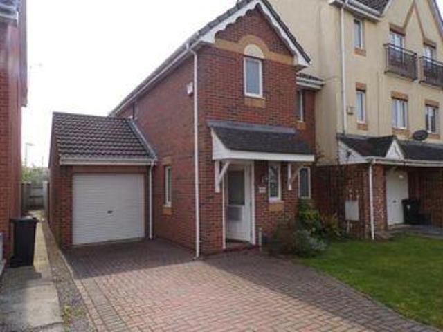 3 Bedrooms Semi detached house for sale in Johnson Road, Emersons Green, Bristol BS16