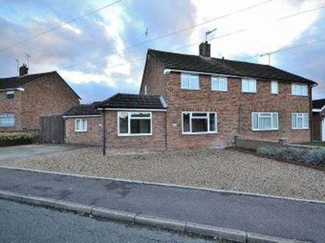 3 Bedrooms Semi detached house for sale in Jeans Way, Dunstable LU5